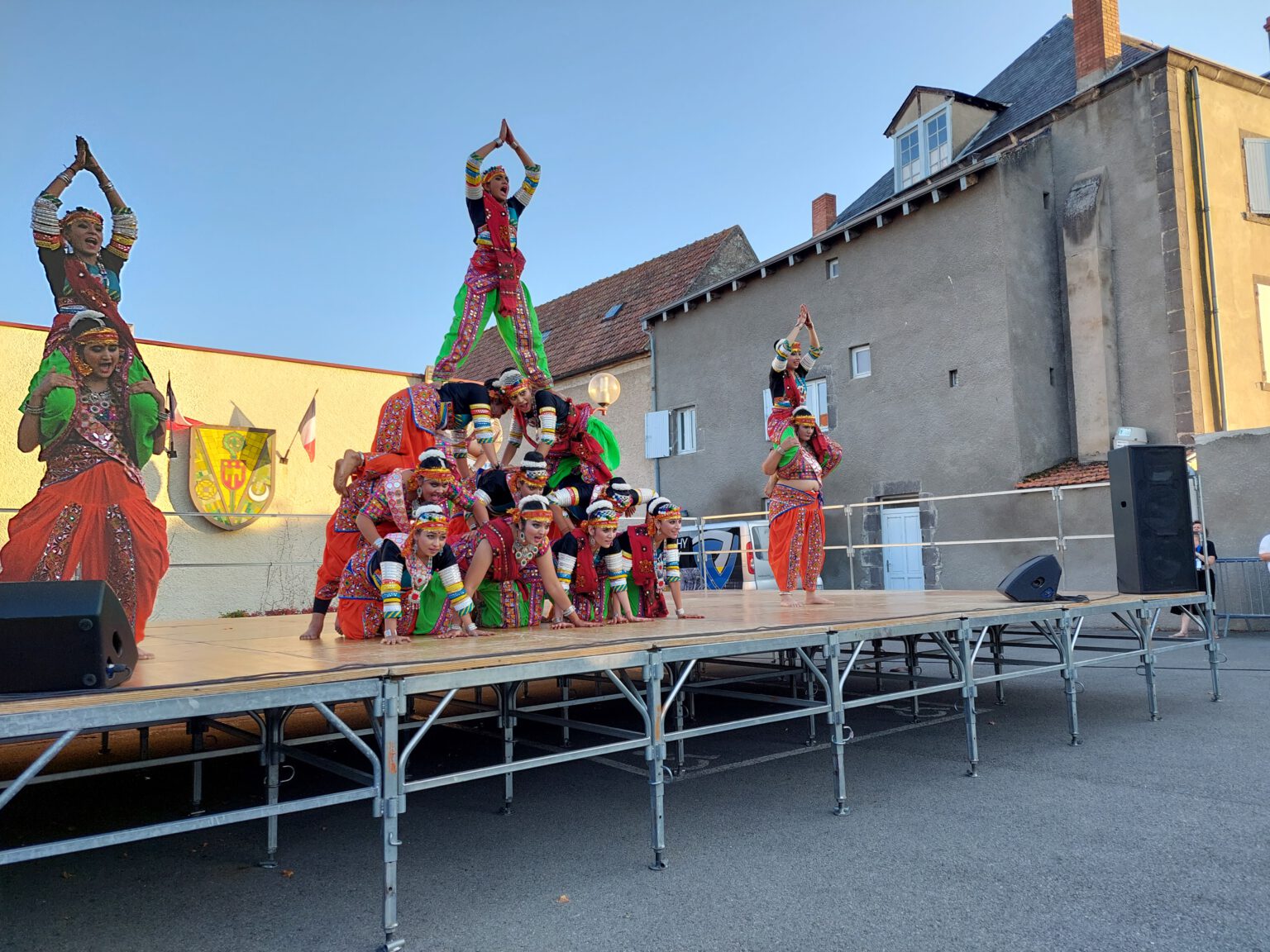 Accueil d’un groupe du festival de Gannat 2022 | Mairie de Chambaron Sur Morge Puy de Dôme